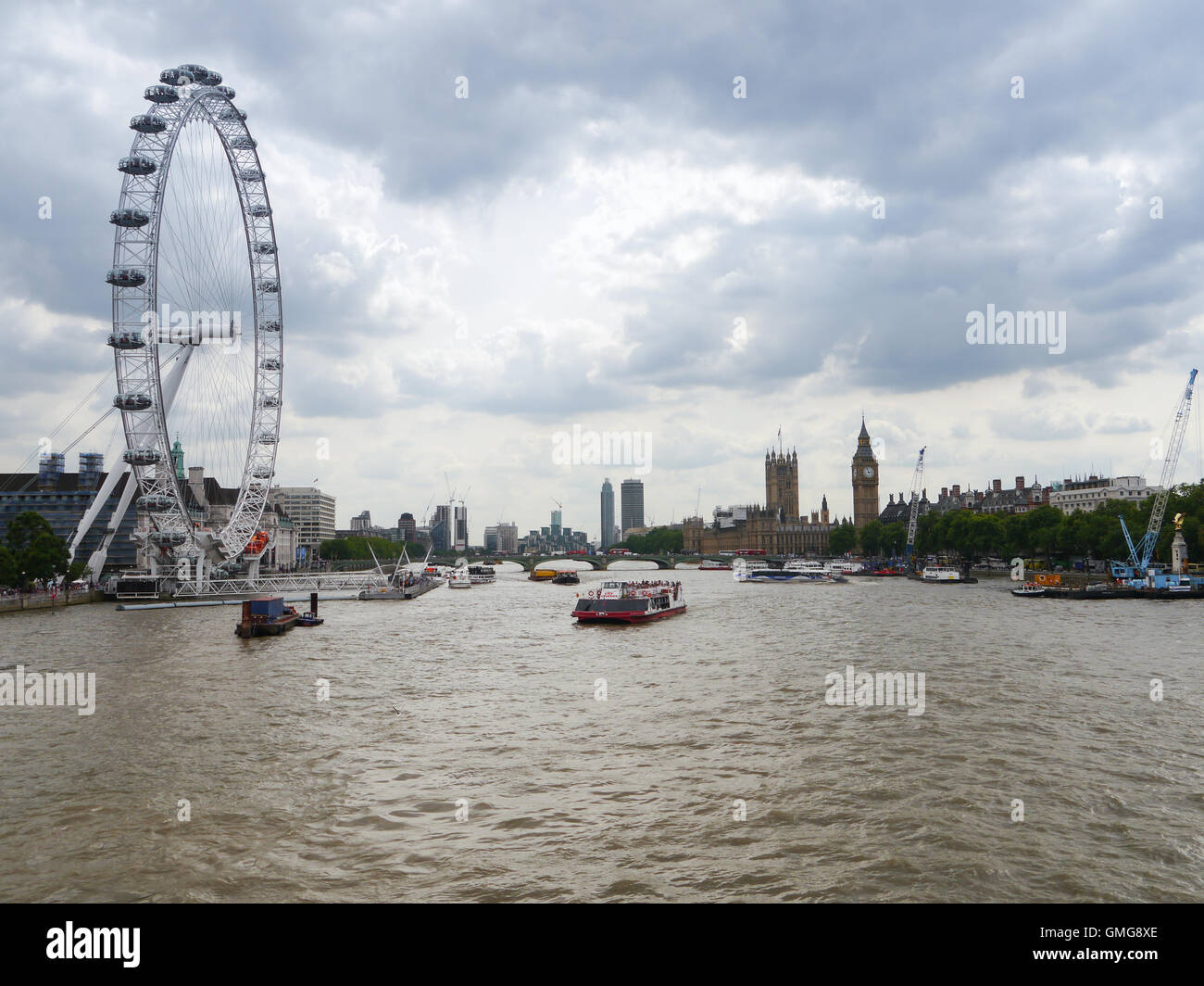 Golden jubilee boat london thames hi-res stock photography and images ...