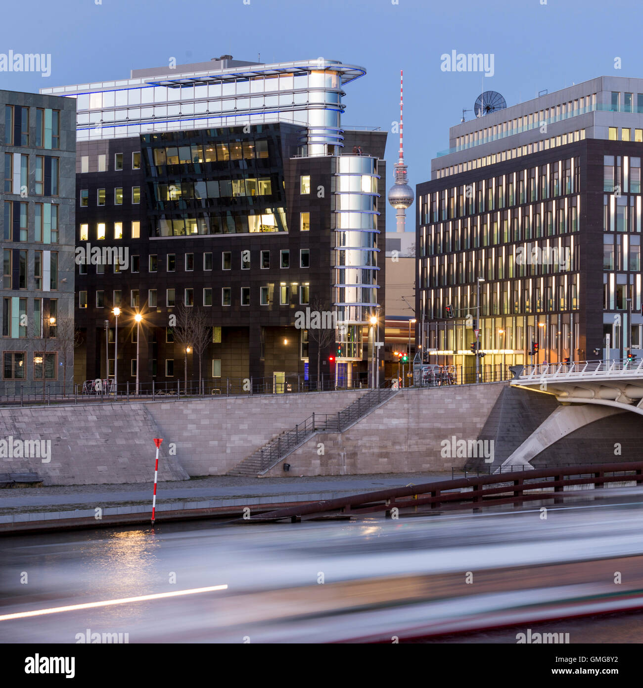 Berlin bridge architecture hi-res stock photography and images - Alamy