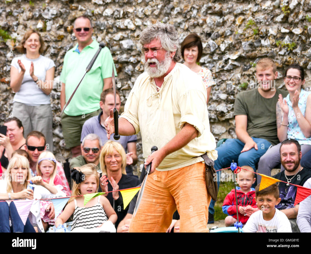 Medieval entertainer hi-res stock photography and images - Alamy