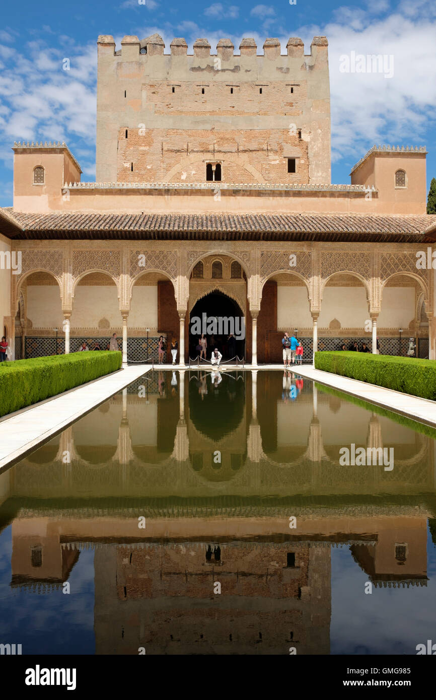 Comares tower hi-res stock photography and images - Alamy