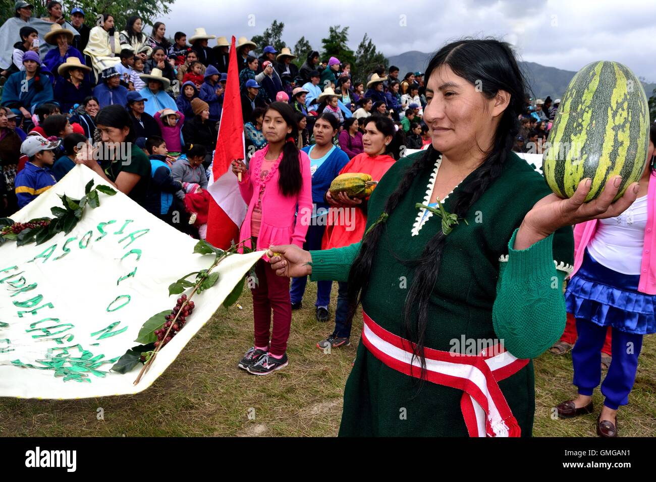 Ngas people hi-res stock photography and images - Alamy