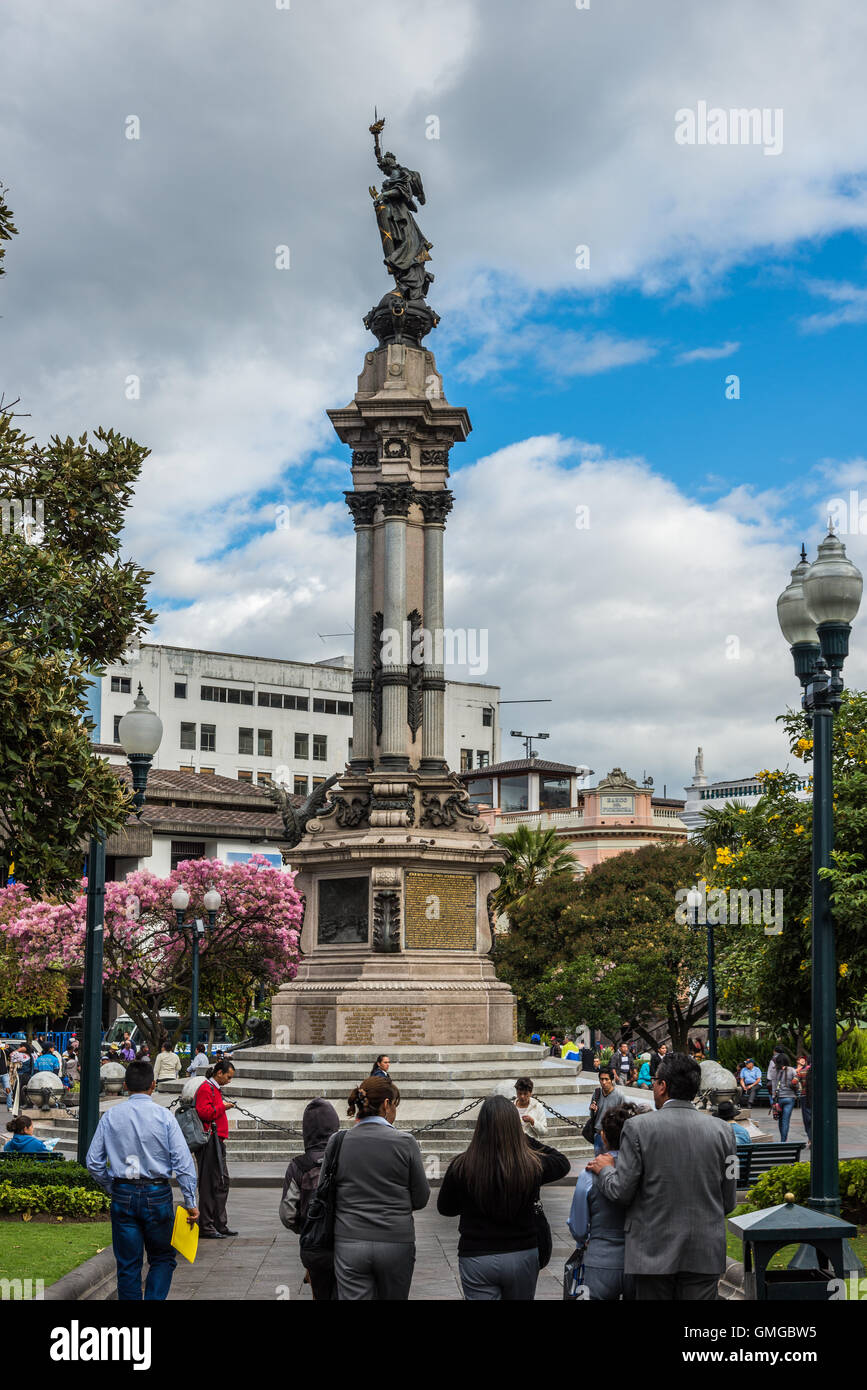 Monument To The Heroes Of Independence On Plaza Grande in historic old ...