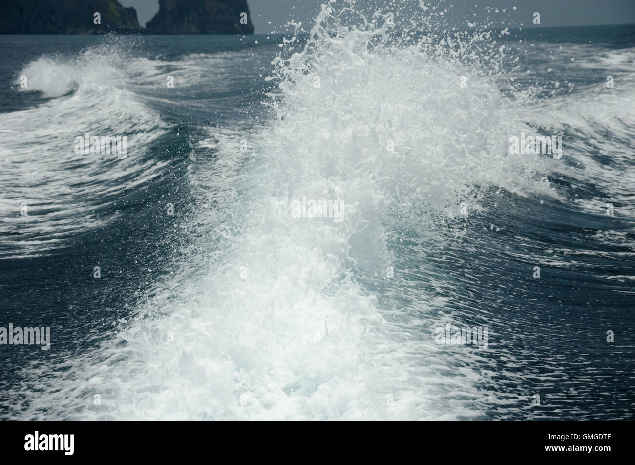 Ocean wake from cruise ship Stock Photo - Alamy
