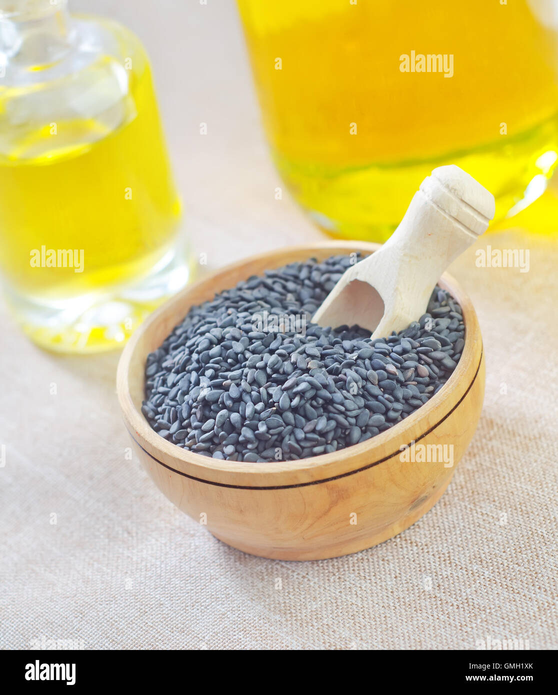 Black sesame crop hi-res stock photography and images - Alamy