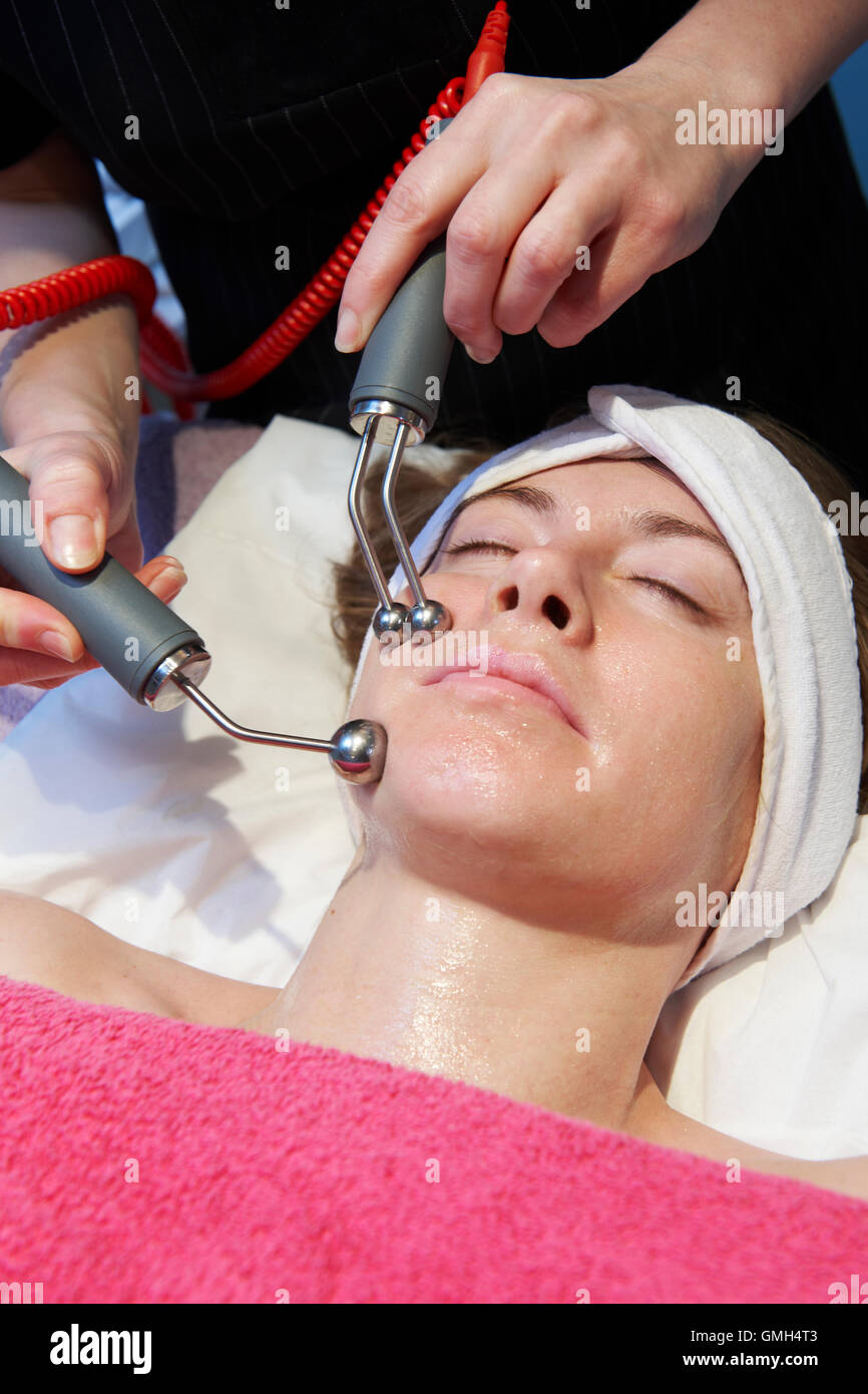 Facial electrodes hi-res stock photography and images - Alamy
