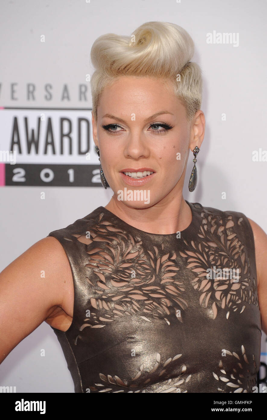LOS ANGELES, CA - NOVEMBER 18: Pink at The 40th Annual American Music ...