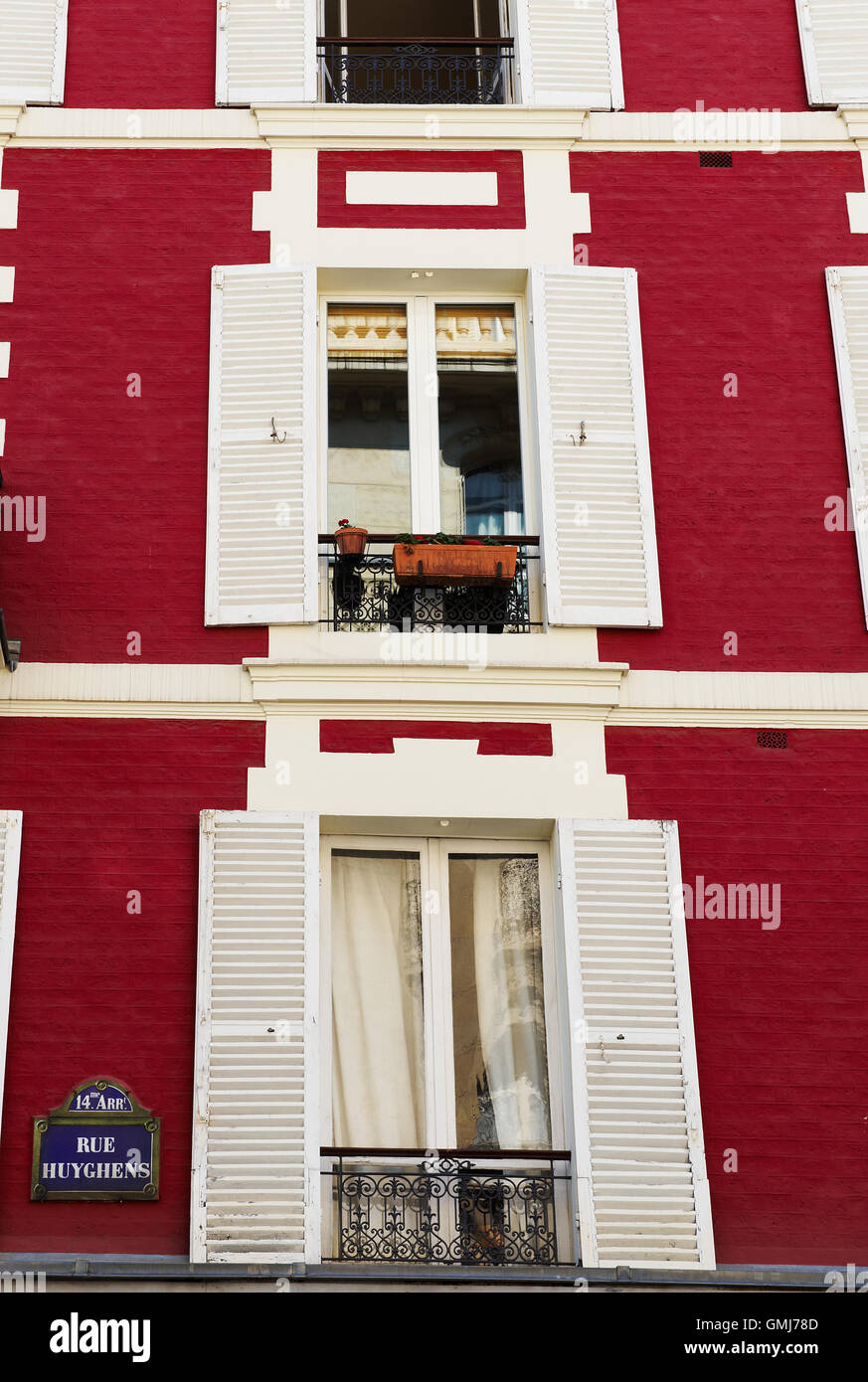 Steel french windows home hi-res stock photography and images - Alamy