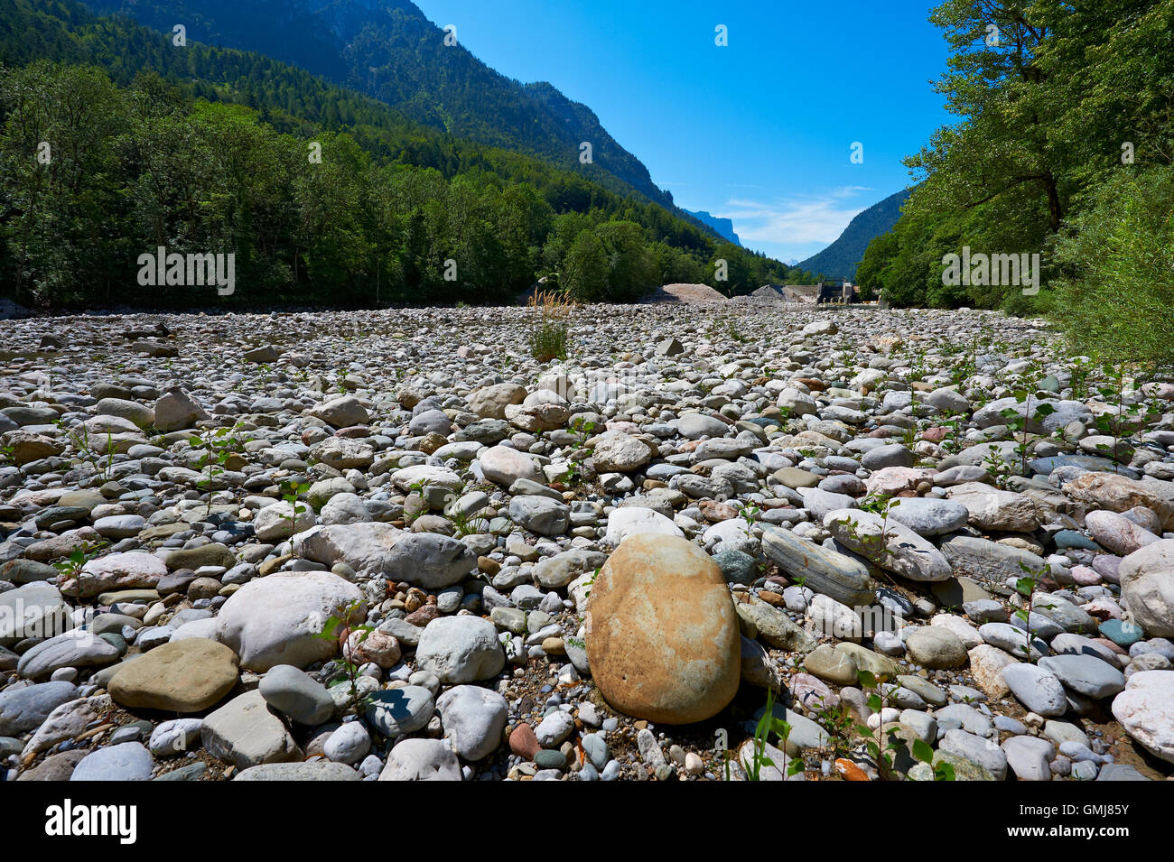 Dry River Bed Stock Photo - Alamy