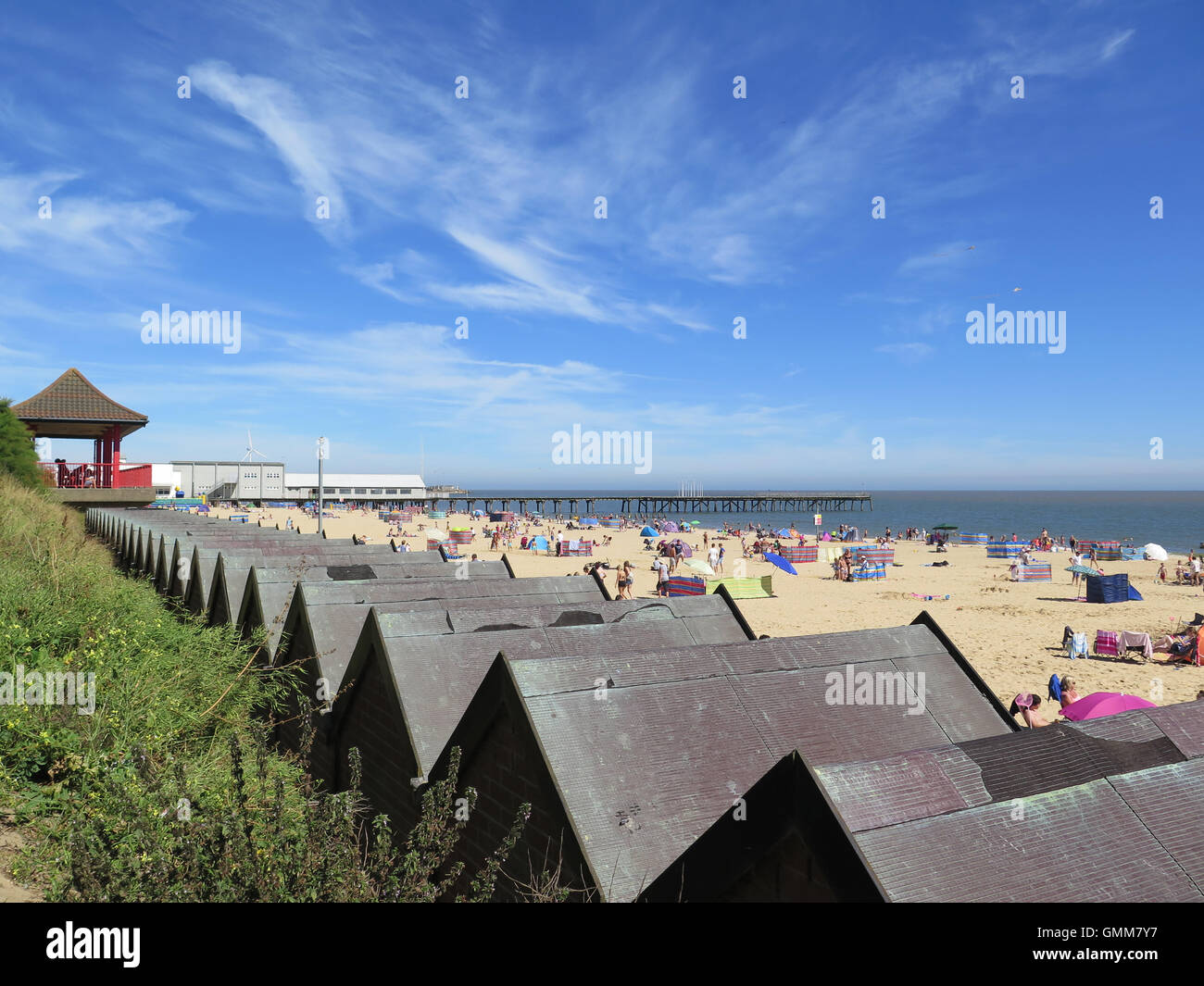 Lowestoft promenade seaside resort east hi-res stock photography and ...