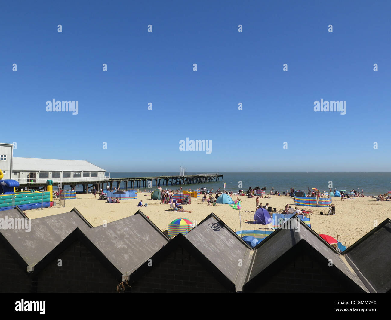 Lowestoft promenade seaside resort east hi-res stock photography and ...