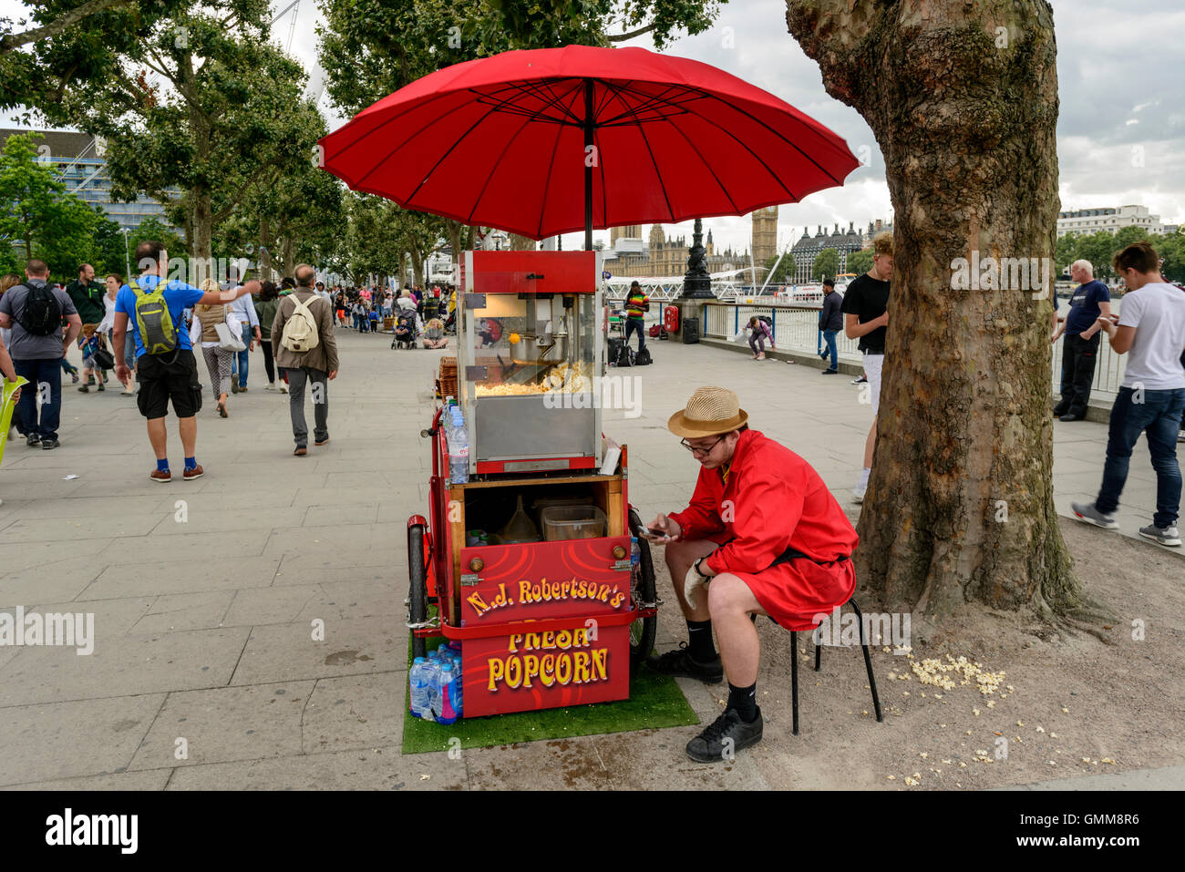 Vendor Popcorn High Resolution Stock Photography and Images - Alamy