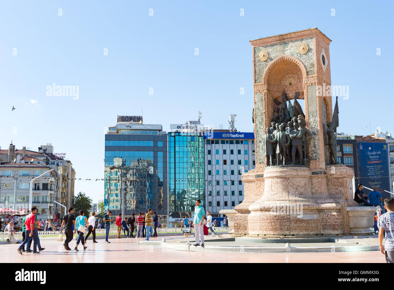 Republic square protests hi-res stock photography and images - Alamy