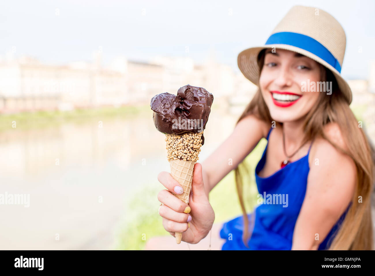 Italian ice cream person hi-res stock photography and images - Alamy
