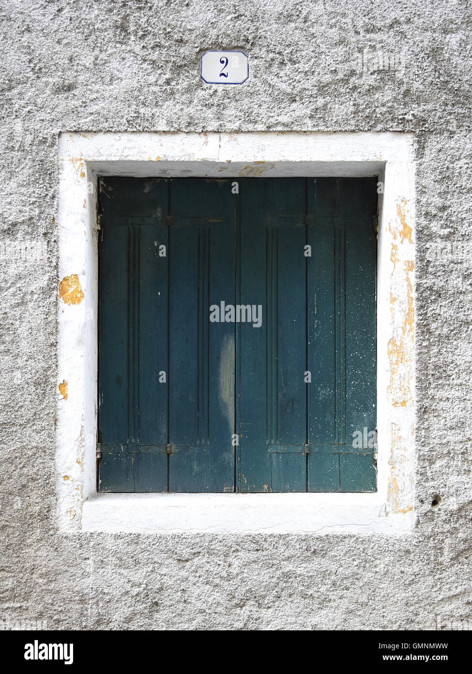 Old square window hi-res stock photography and images - Alamy