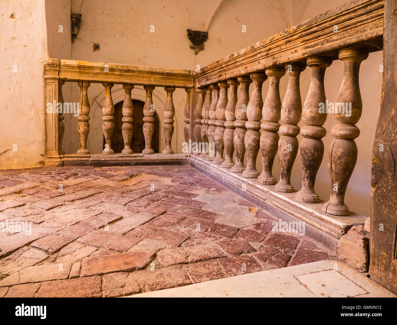 16th century spain castles hi-res stock photography and images - Alamy