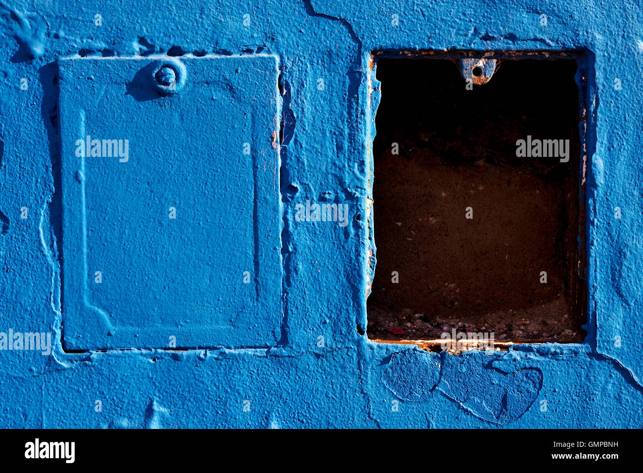 Metal box texture hi-res stock photography and images - Alamy