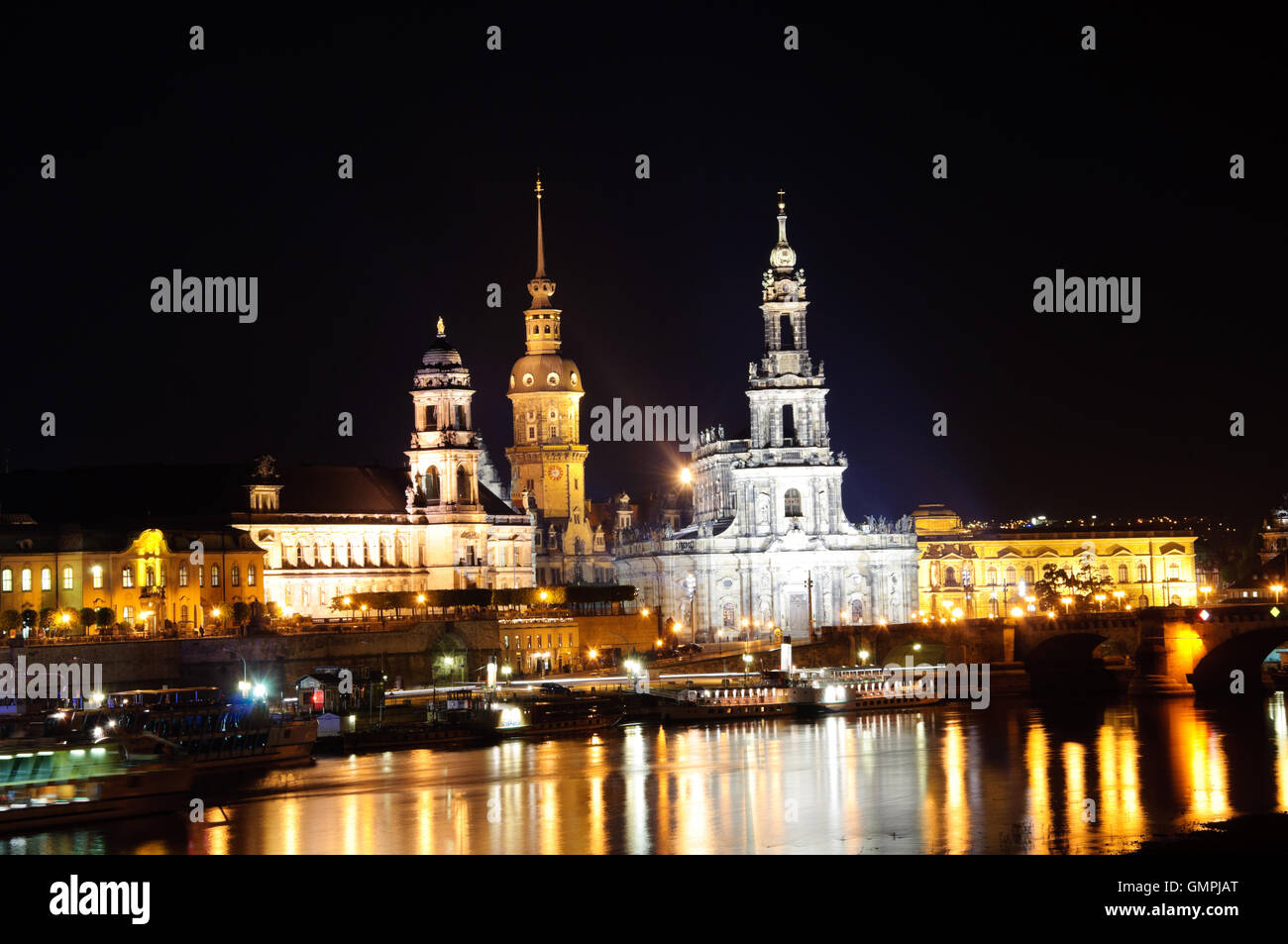 Streets dresden night view hi-res stock photography and images - Alamy