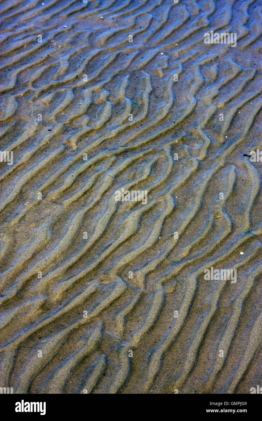 Curved line hi-res stock photography and images - Alamy