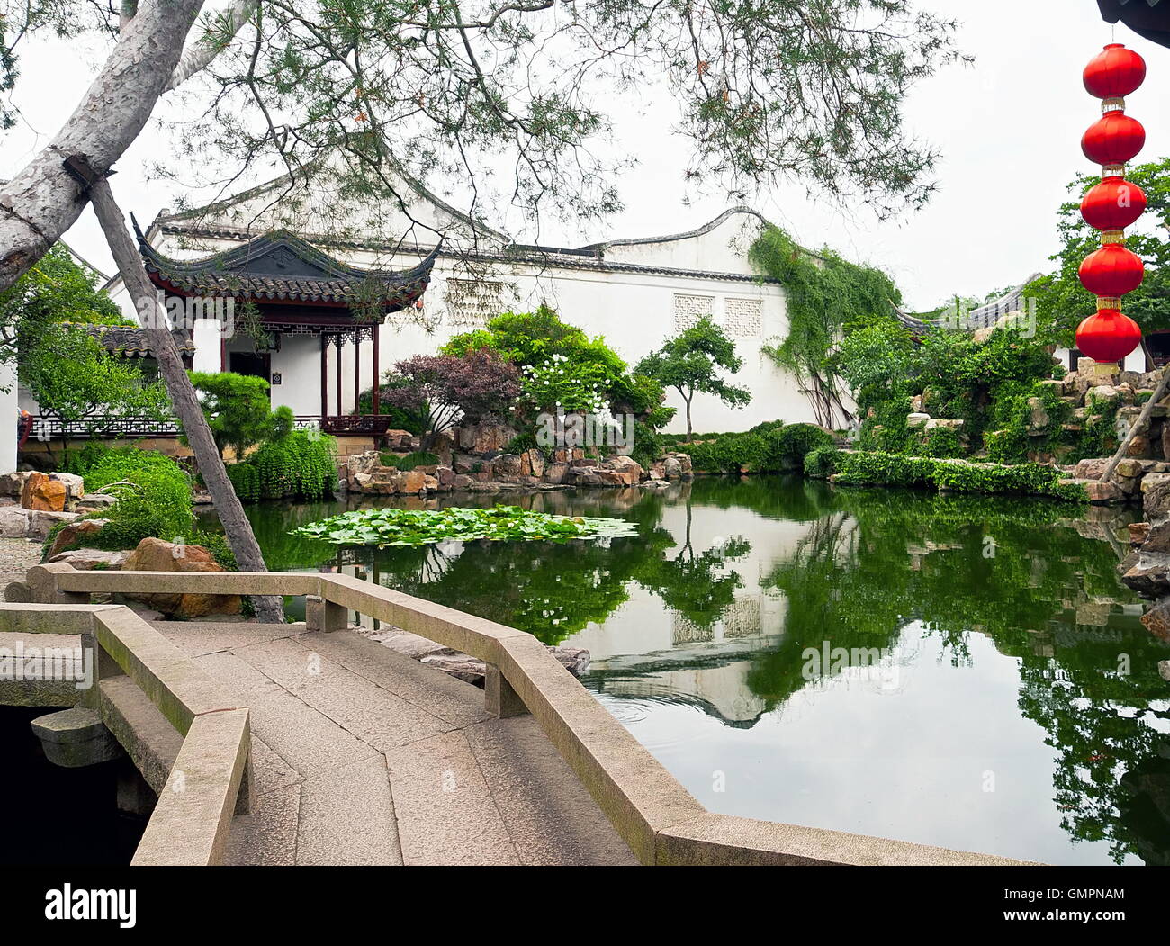 Stone garden path suzhou hi-res stock photography and images - Alamy
