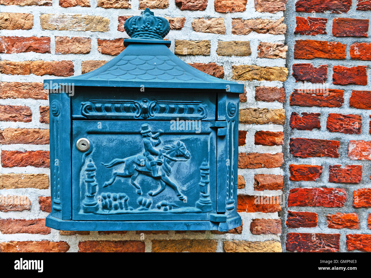 Holland post box hi-res stock photography and images - Alamy