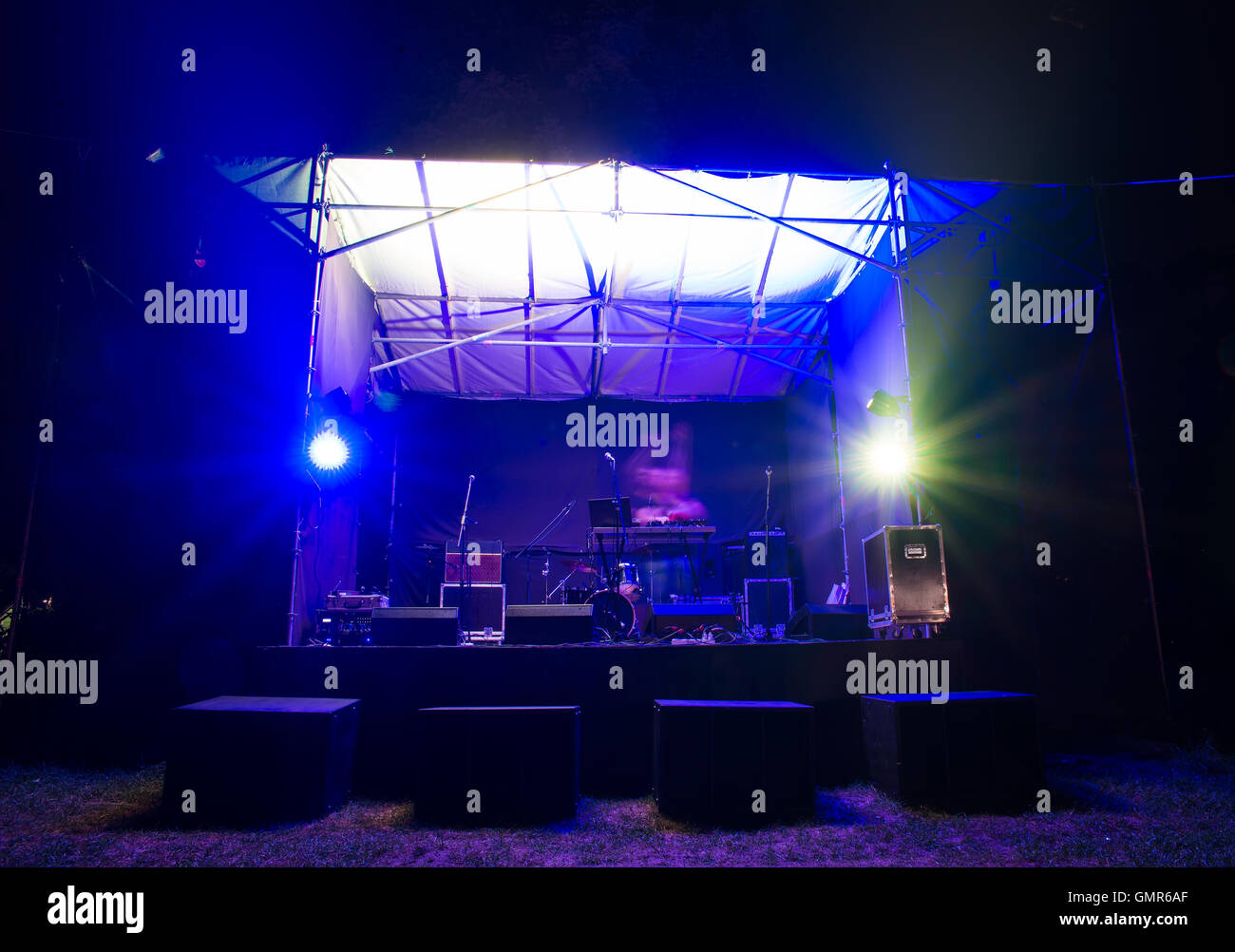 Stage frame hi-res stock photography and images - Alamy