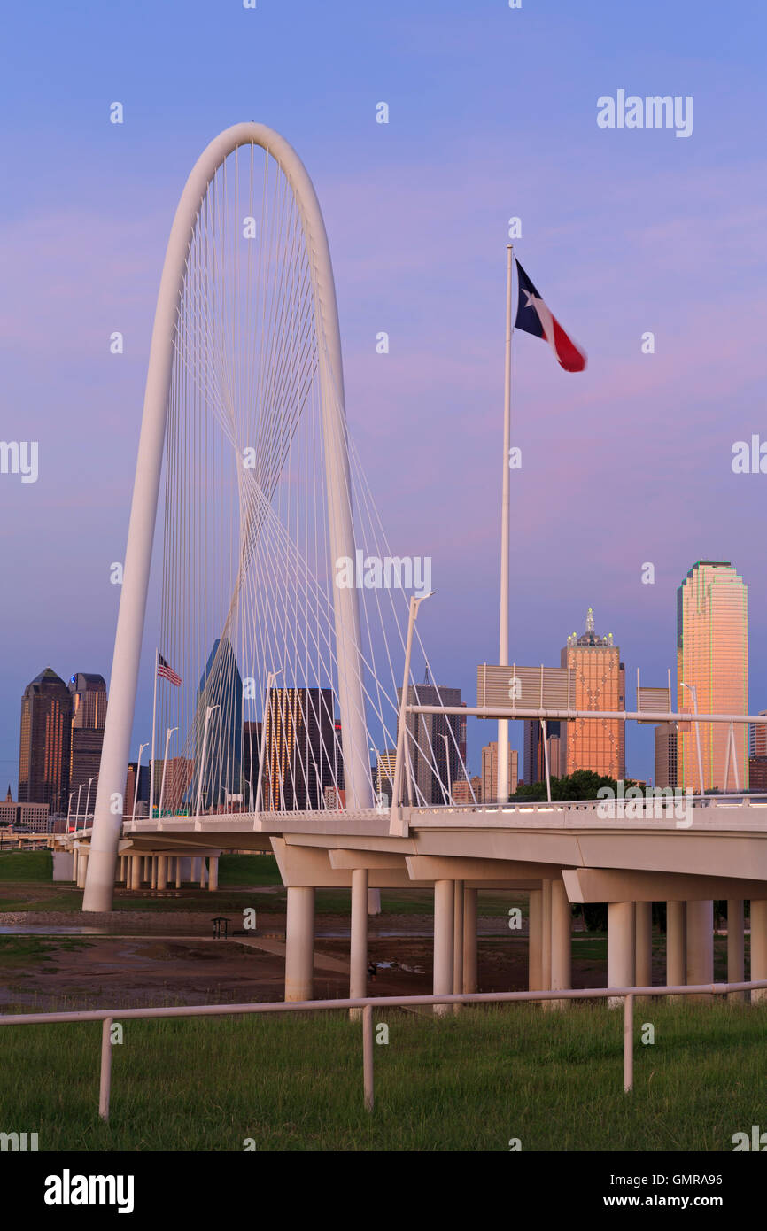 The Margaret Hunt Hill Bridge, Dallas, Texas, USA Stock Photo - Alamy