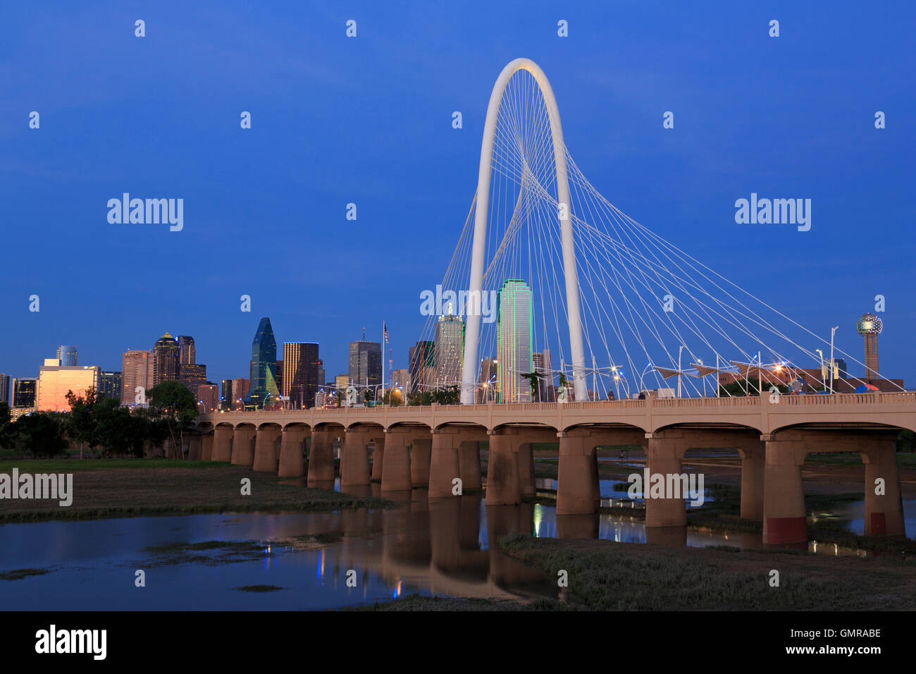 The Margaret Hunt Hill Bridge, Dallas, Texas, USA Stock Photo - Alamy