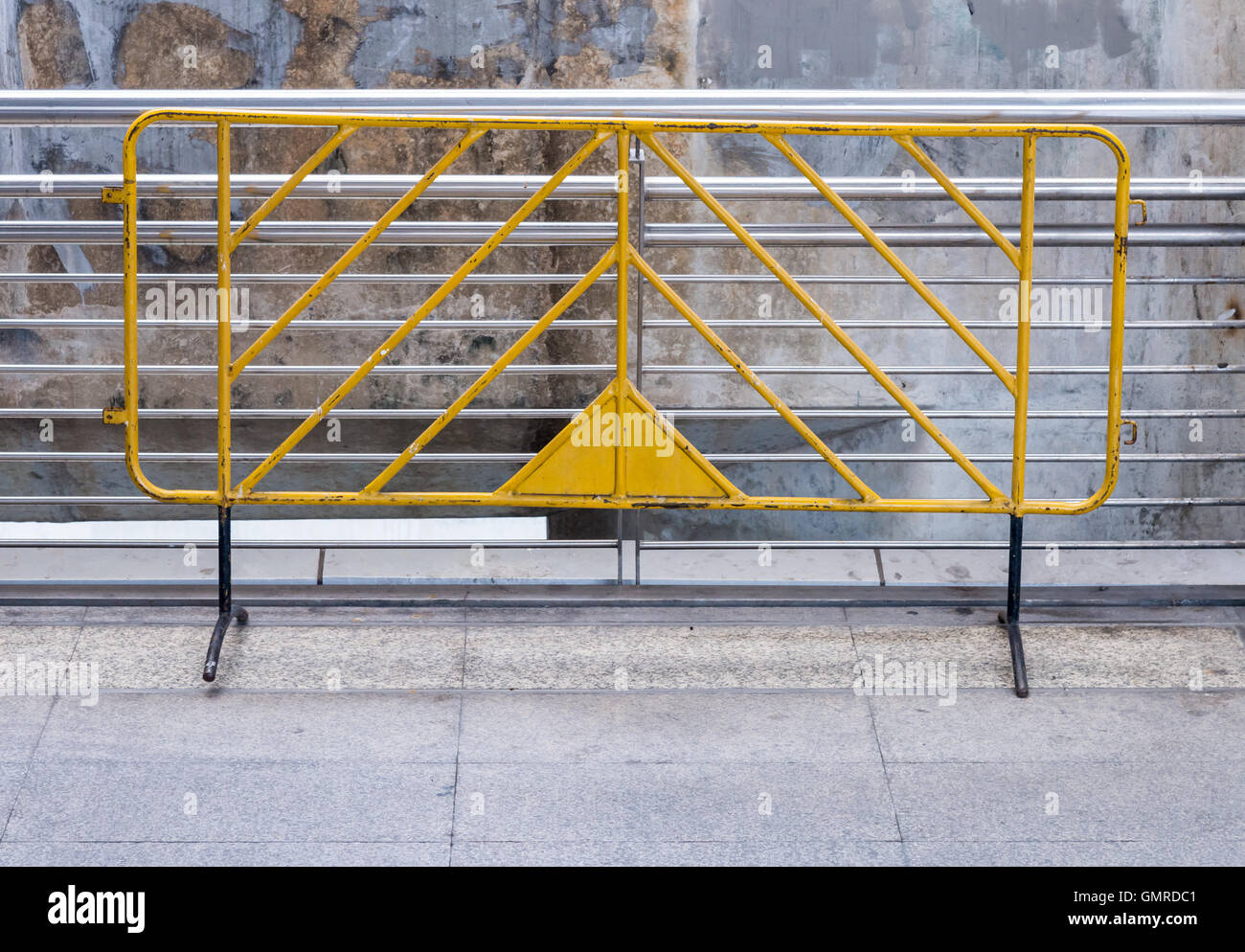 Old barrier hi-res stock photography and images - Alamy