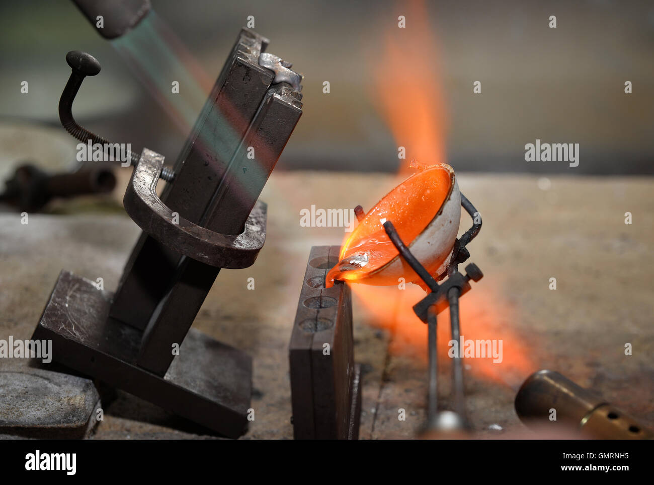 Melting heat temperature hi-res stock photography and images - Alamy