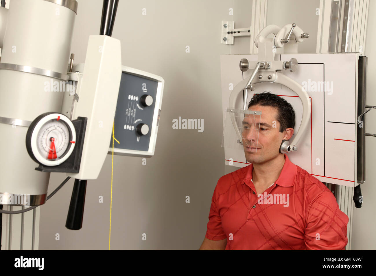 Xray head hi-res stock photography and images - Alamy