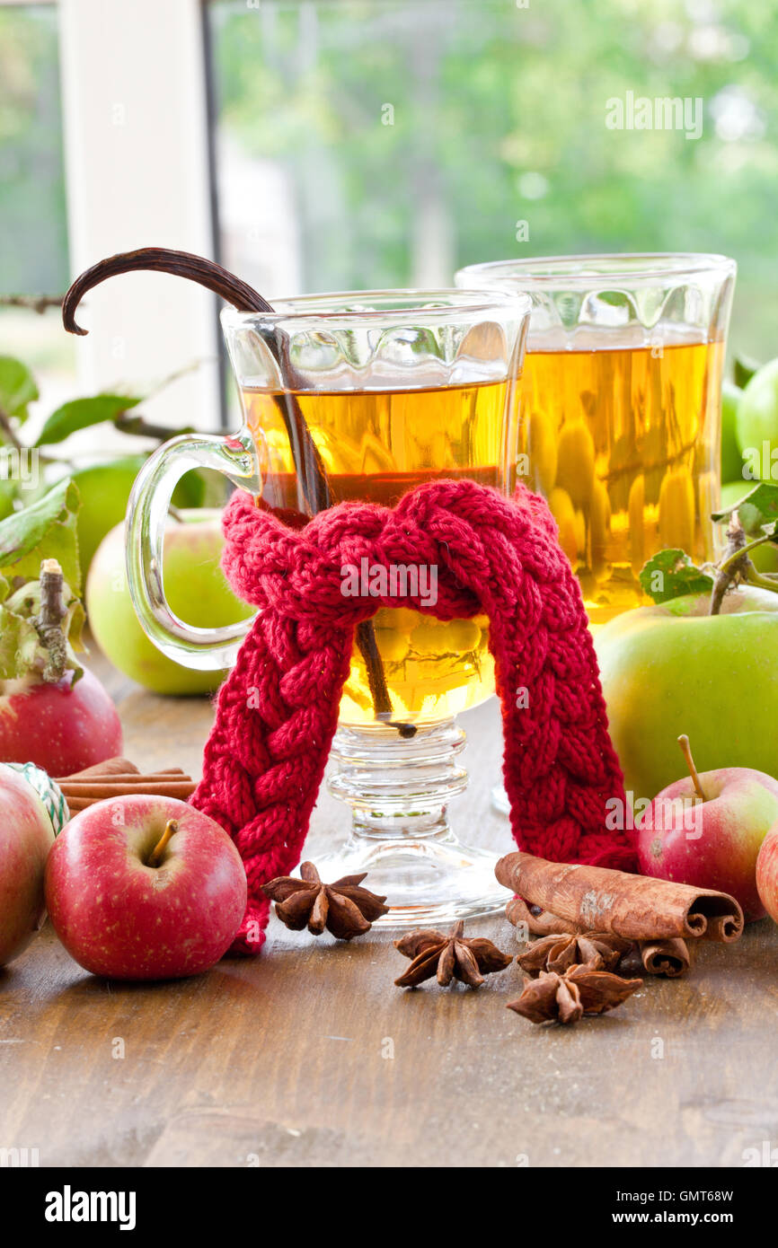Hot cider with spices Stock Photo - Alamy