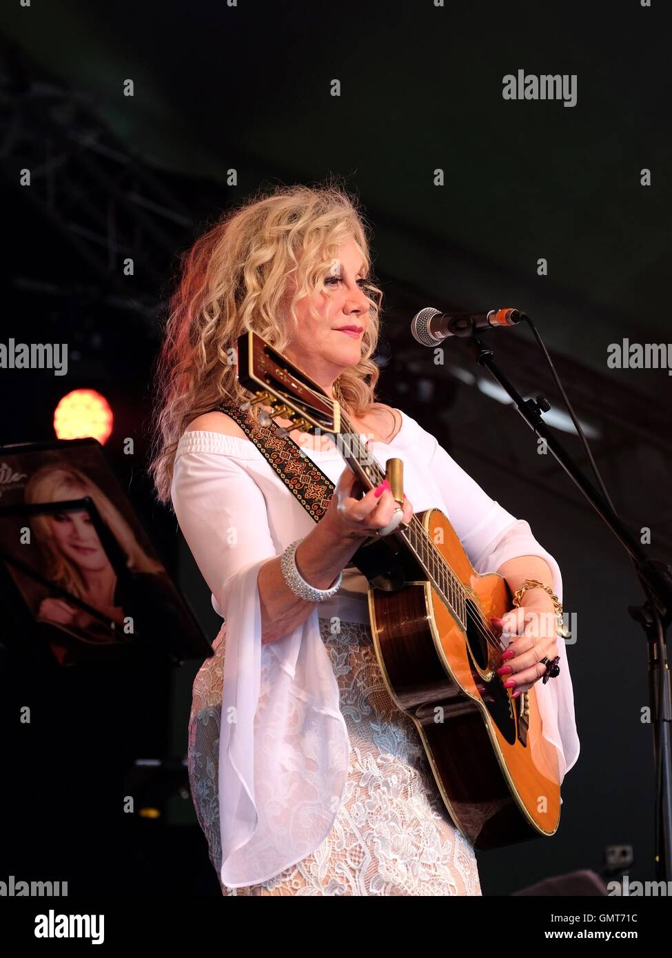 Cornbury Festival, Oxfordshire 8th July 2016, UK, Stella Parton live on ...