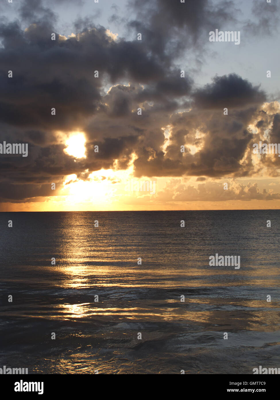 Surise on the ocean Stock Photo - Alamy