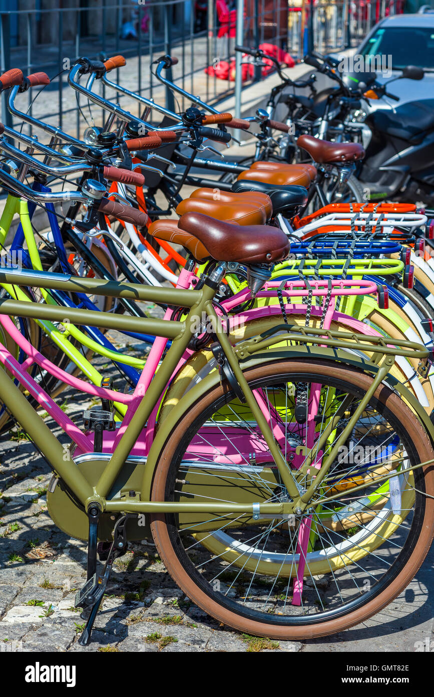 Classic vintage bicycles hi-res stock photography and images - Alamy
