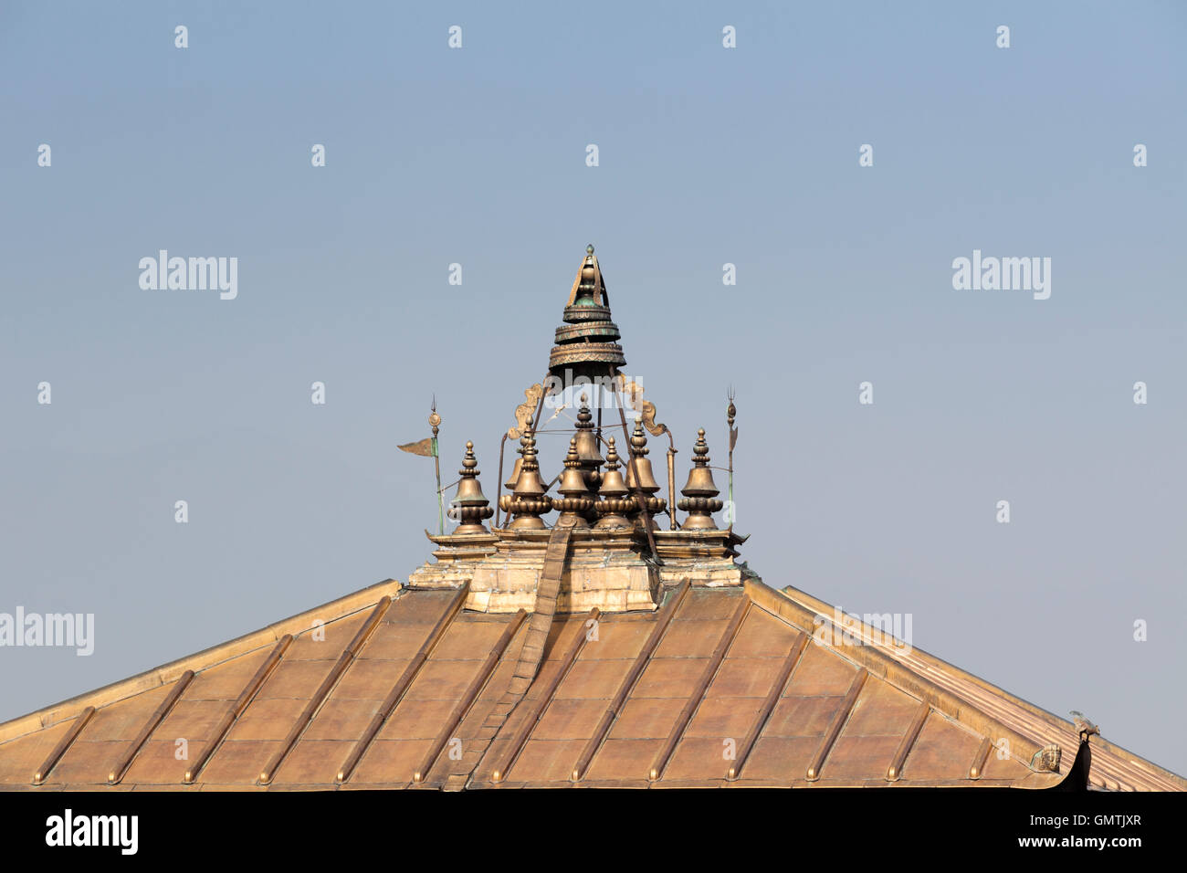The roof of the palace hi-res stock photography and images - Alamy