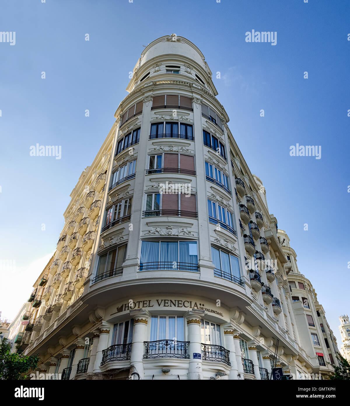 Rich facade hi-res stock photography and images - Alamy