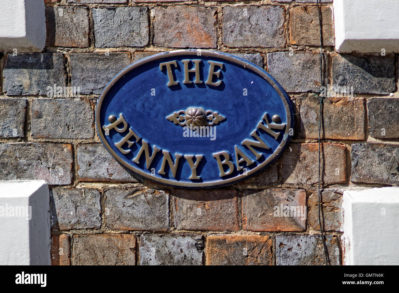 Blue plaque sign wall hi-res stock photography and images - Alamy