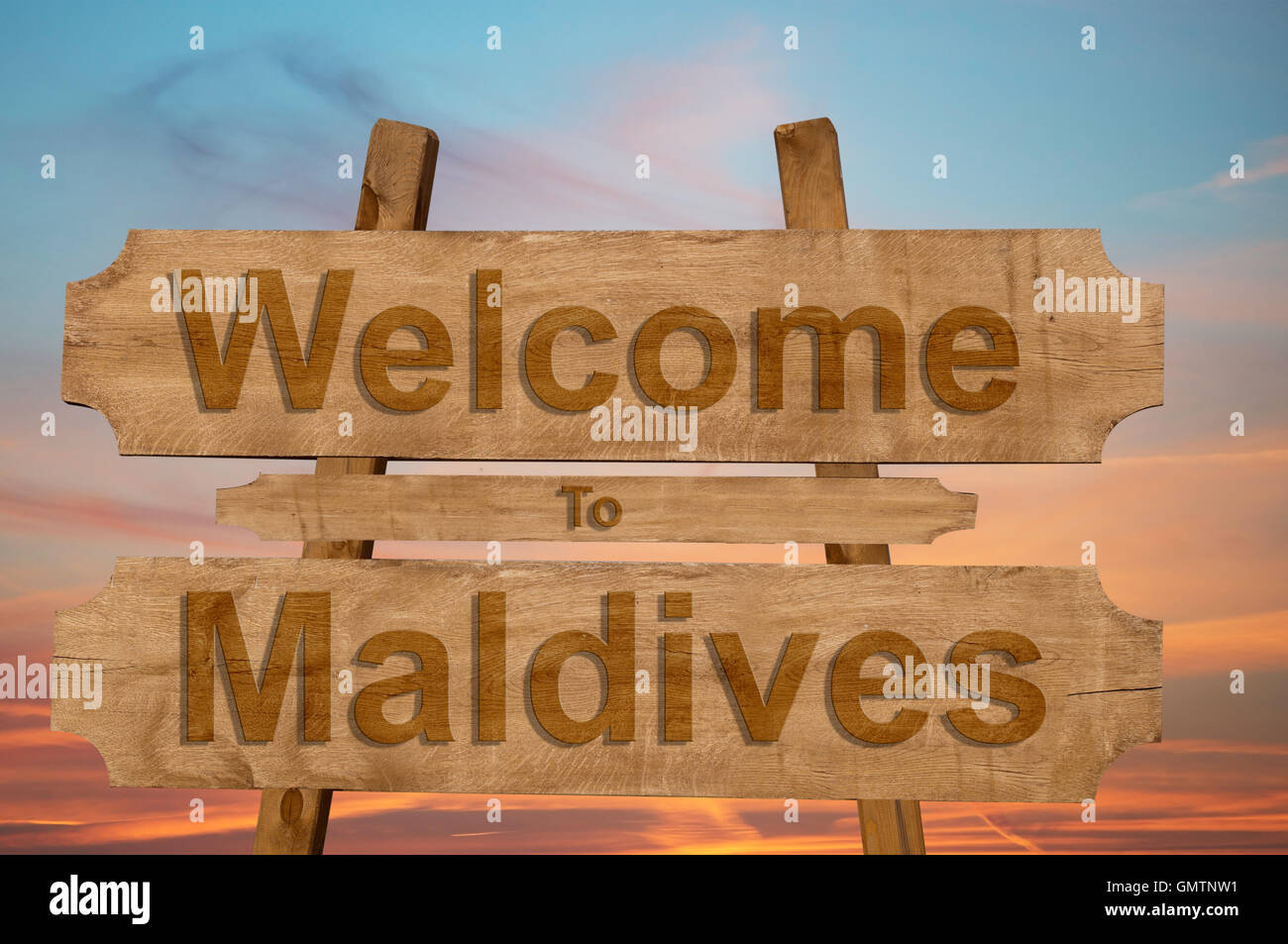 Welcome to Maldives sign on wood background Stock Photo - Alamy