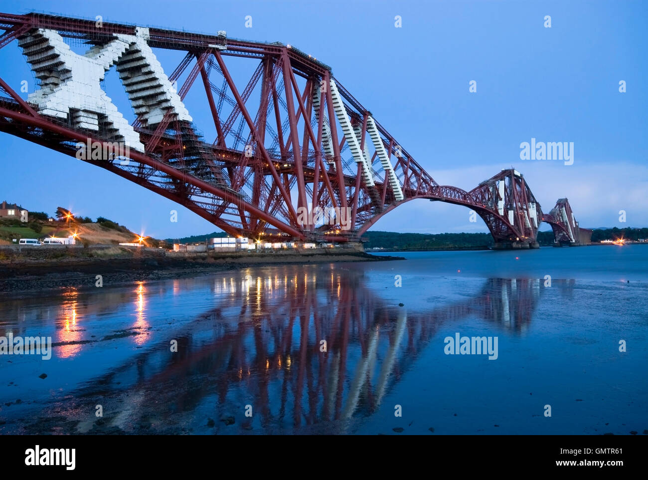 The world famous Forth Rail Bridge in Edinburgh, Scotland at sunset ...