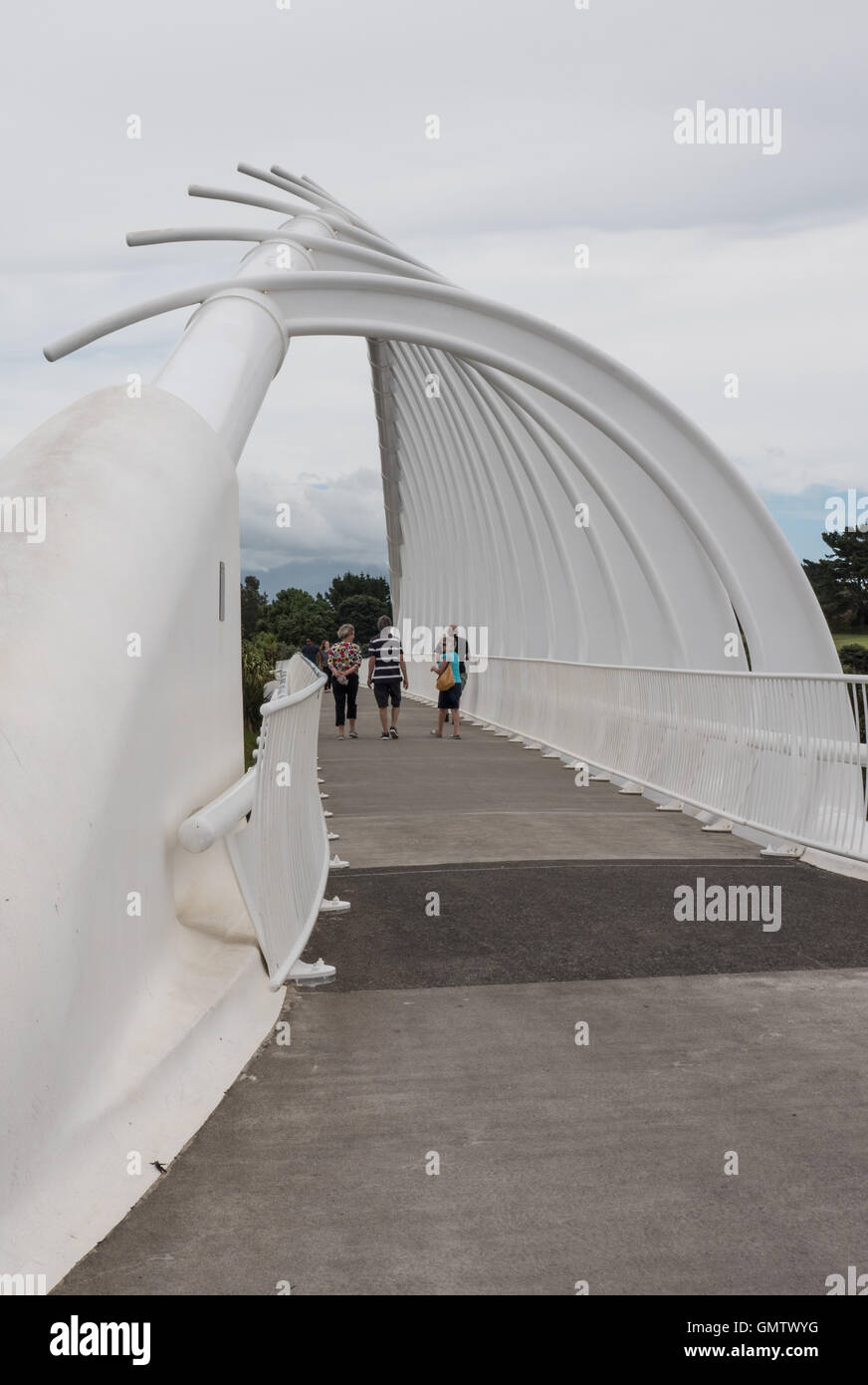 Te Rewa Rewa Bridge, New Plymouth, Taranaki, North Island, New Zealand ...