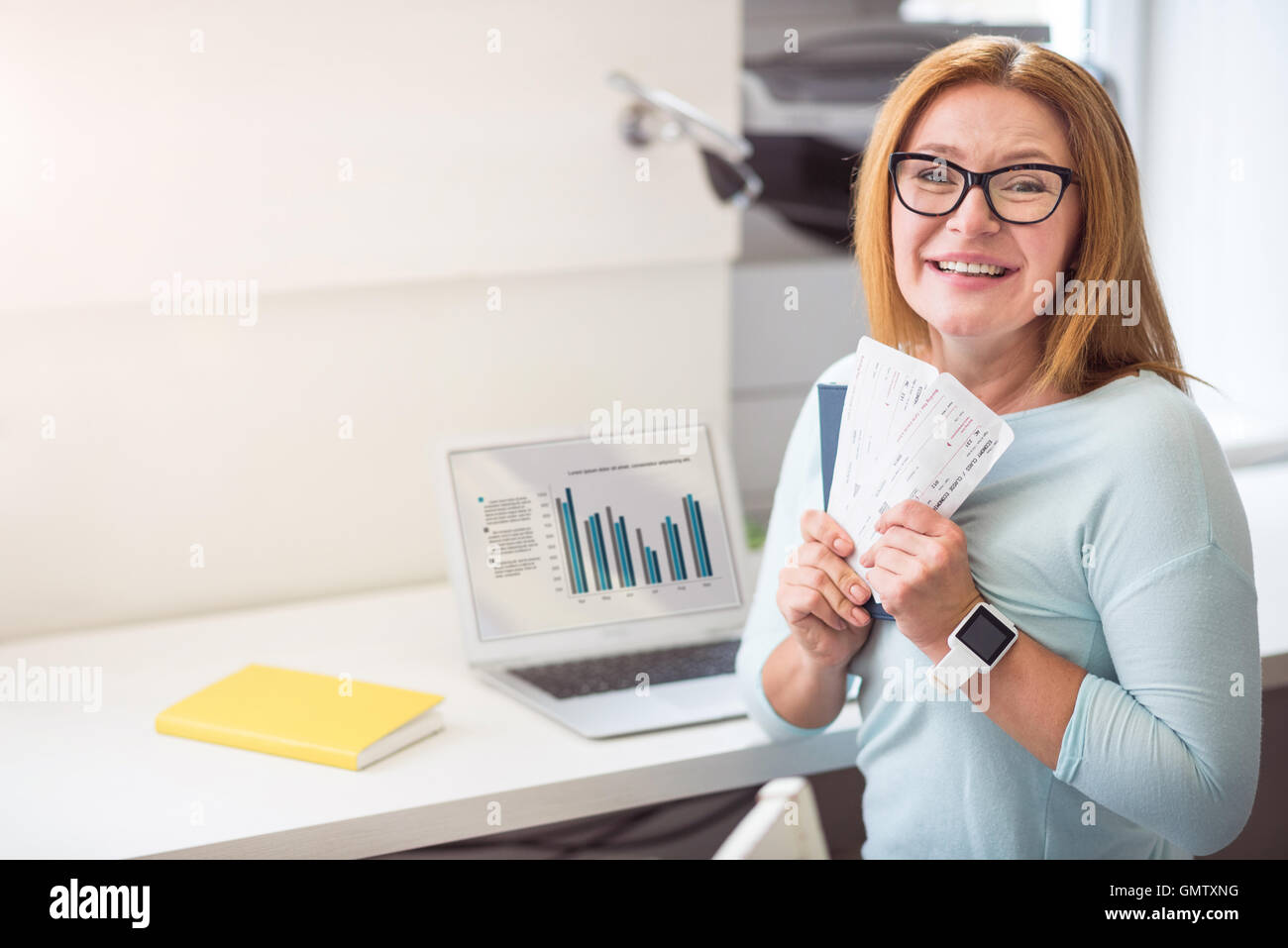 Hold tickets hi-res stock photography and images - Alamy