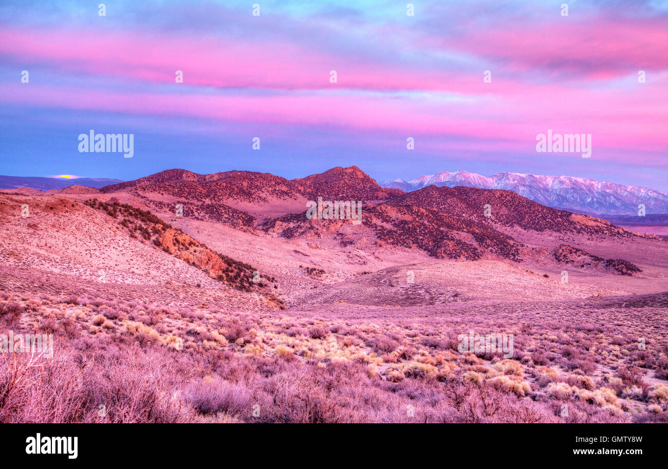 Sunset over the basalt plateaus of the Granite Mountain Wilderness in ...