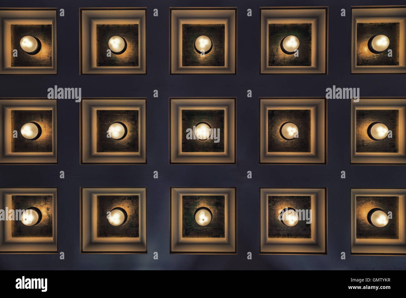 Square lights hi-res stock photography and images - Alamy