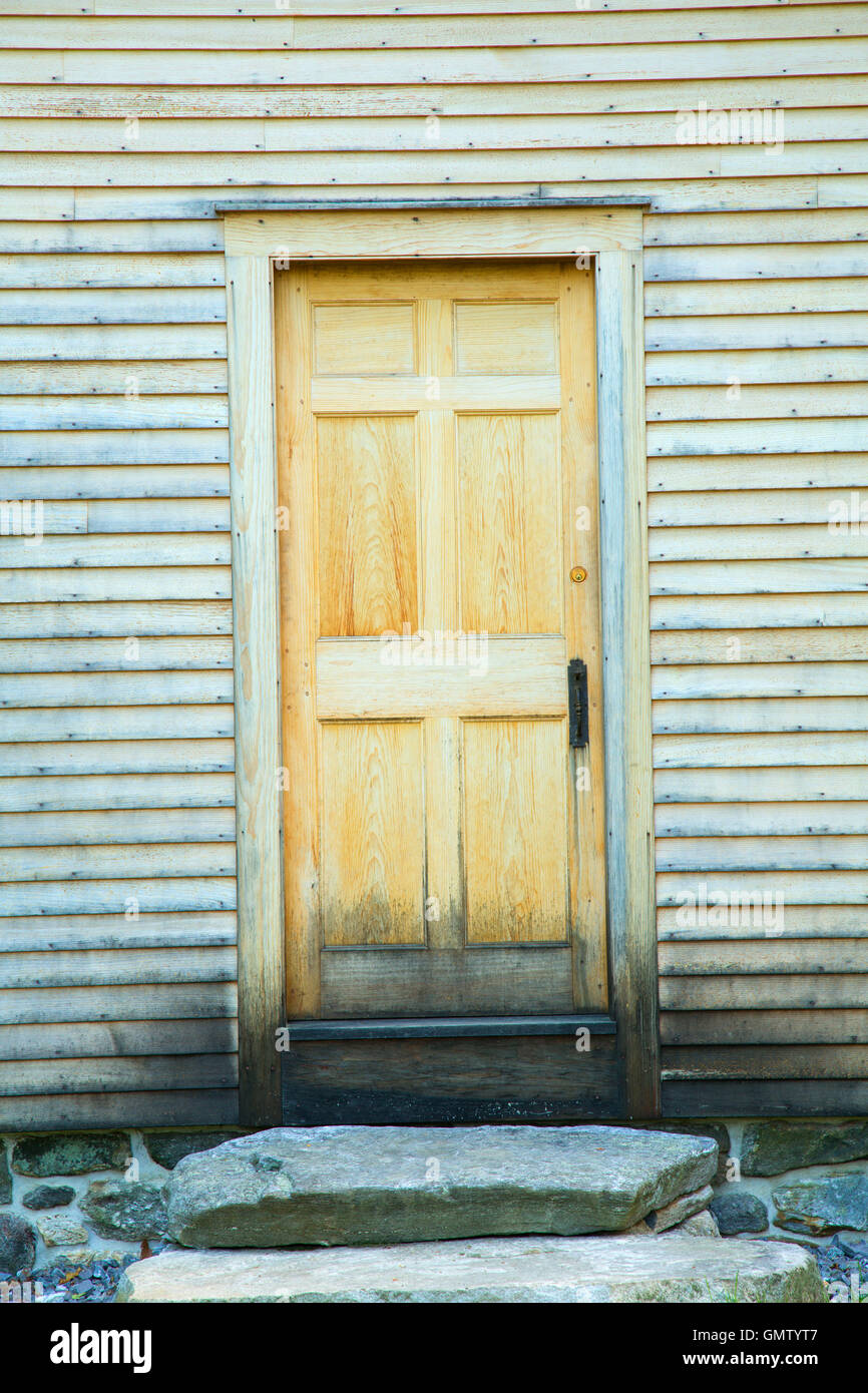 Caesar Robbins House door, Minute Man National Historical Park ...