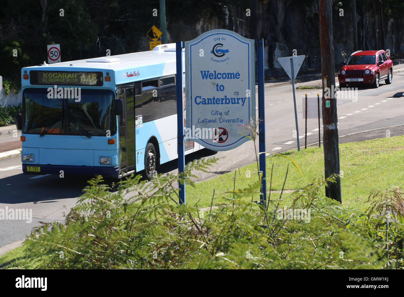 A Kogarah bound 446 bus drives past the welcome to Canterbury ‘City of ...