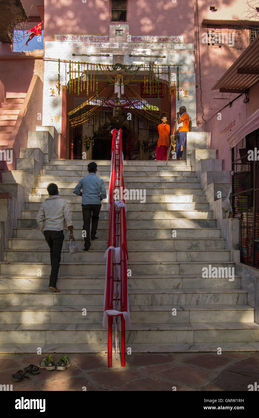 Tiger india temple hi-res stock photography and images - Alamy