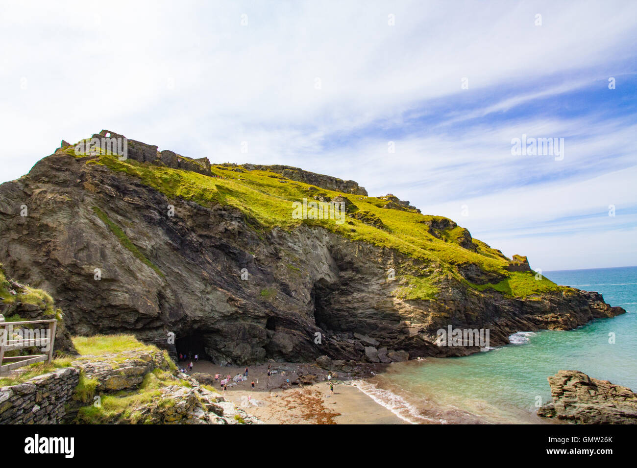 1300s castle hi-res stock photography and images - Alamy