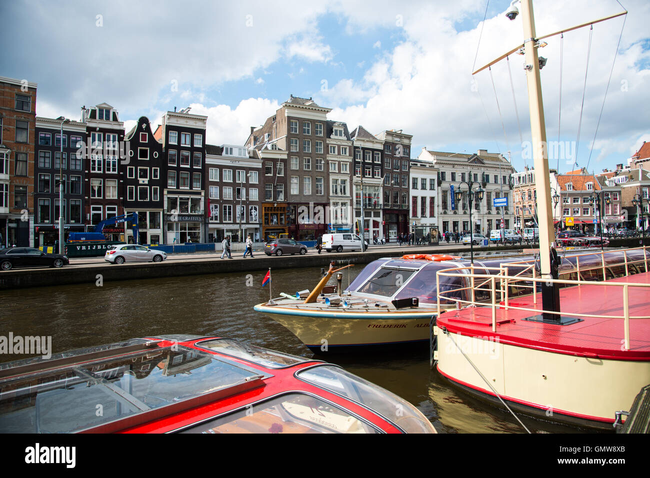 historic buildings and canal in historic amsterdam Stock Photo - Alamy