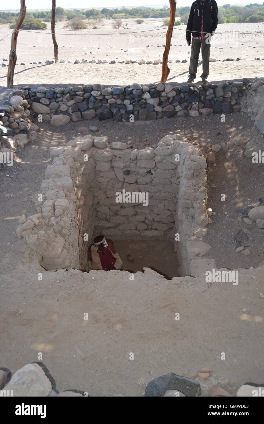 Chauchilla Cemetery, Nazca Burial, Nazca, Peru Stock Photo - Alamy
