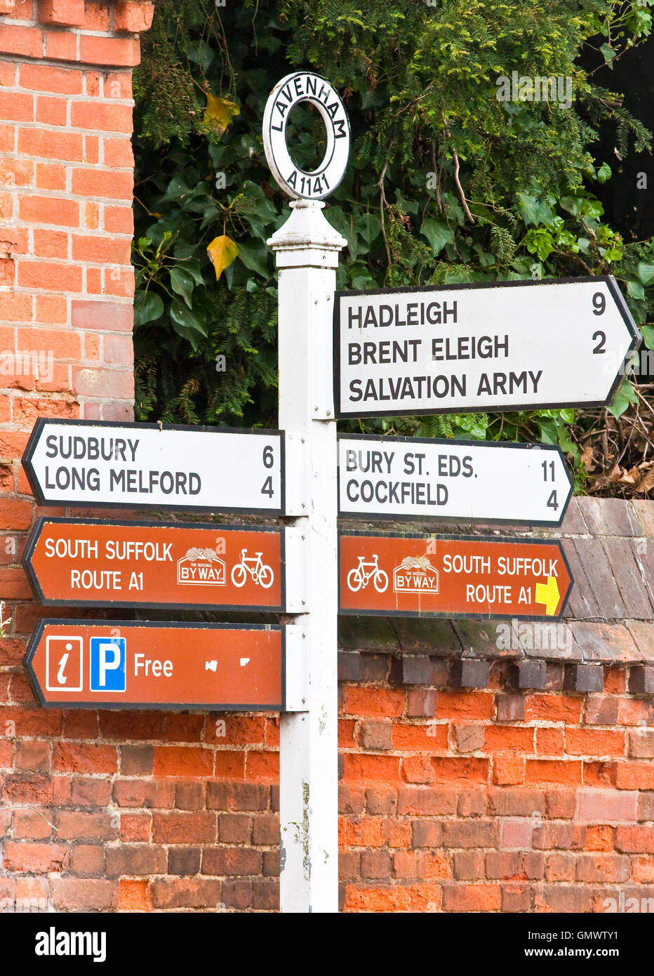 Village signs in suffolk hi-res stock photography and images - Alamy